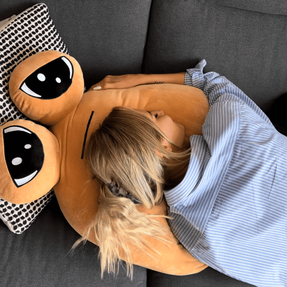 Gloomy Pal Pou – GloomyPal